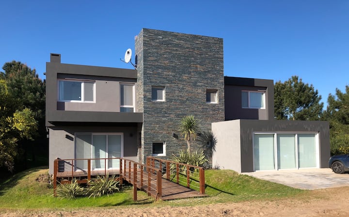 Exclusiva Casa Costa Esmeralda. Pileta Climatizada - Pinamar
