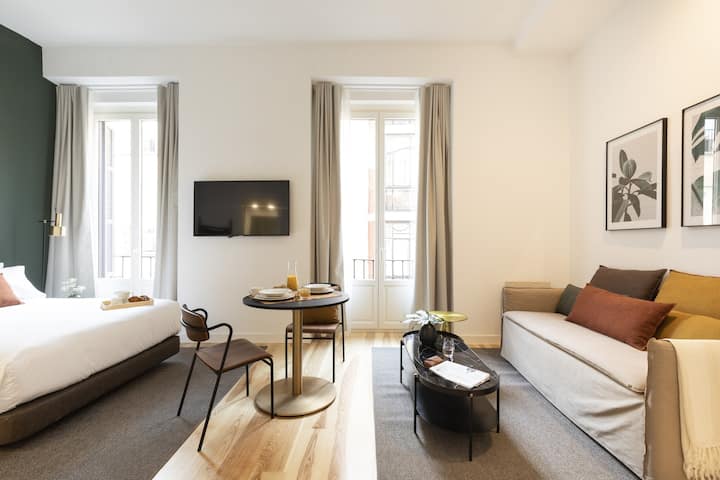 Modern Loft In The Famous District Of Las Letras - Madrid
