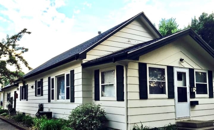 Your Home Away From Home!!! - Aberdeen, SD