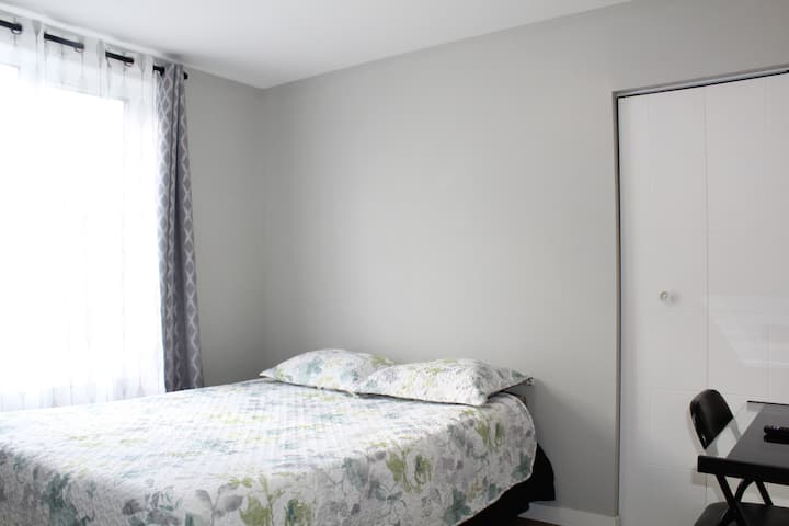Cozy Room 12mins From Airport 5mins Garden City - Winnipeg