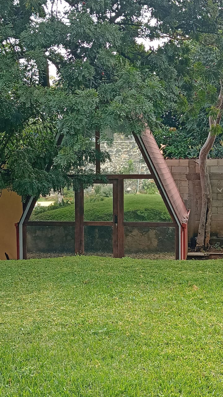 Preciosa Cabaña Pequeña En Tepoztlán - Tepoztlán