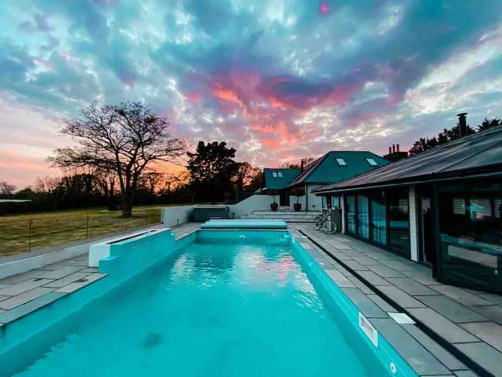 10 Best Airbnbs With Pool In Brighton, UK - Updated 2024 | Trip101