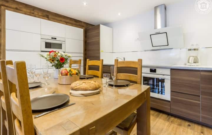 Gîte 12 Pers Compris Draps Serviettes Ménage Wifi - Valloire