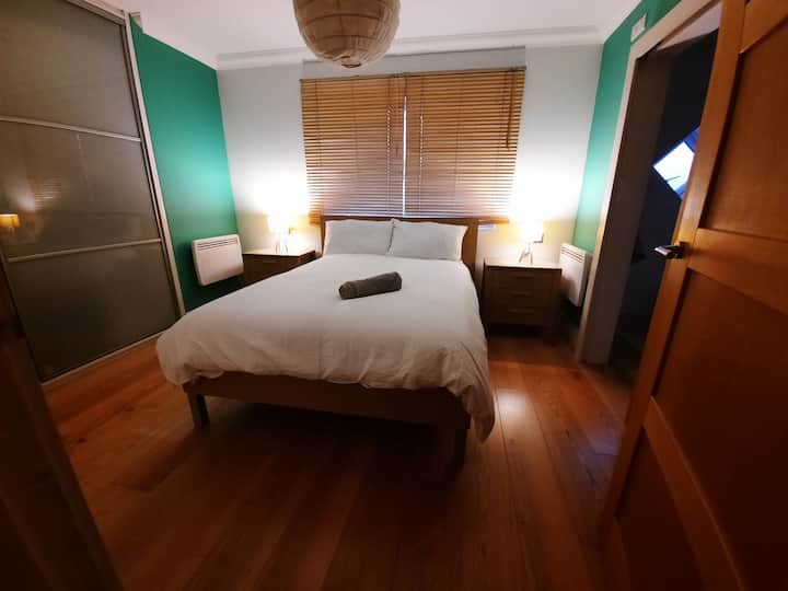 Gorgeous City Centre Townhouse - Galway