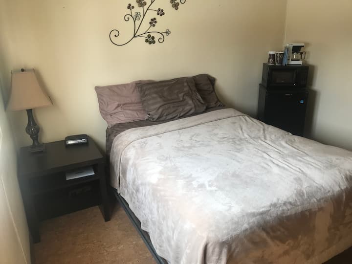 Taylor Inn - Private Suite - Fort Saint John