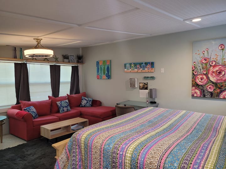 Grateful Cottage 
Peace And Nature Unit A - Tybee Island, GA