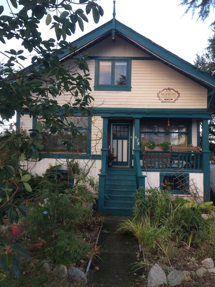 Newbury Farmhouse, Nanaimo - Nanaimo