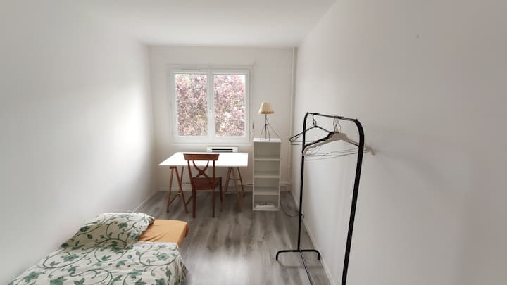 Chambre Privée En Résidence Avec Parking Gratuit - Rouen