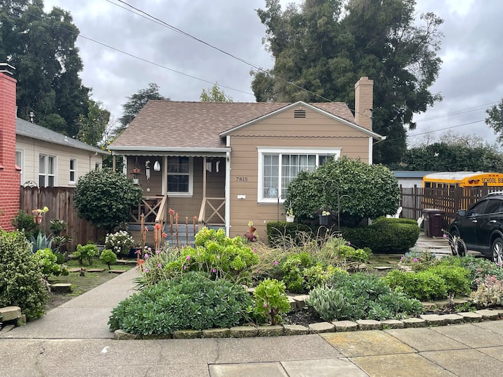 Cabin In The City - Spacious Private In Law - Oakland, CA