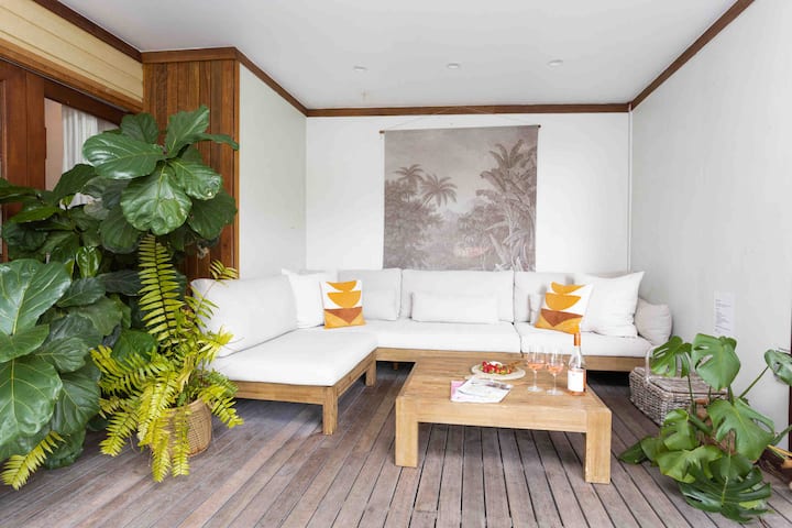 18burns Beach House ~ Close To Town & Beach - Byron Bay