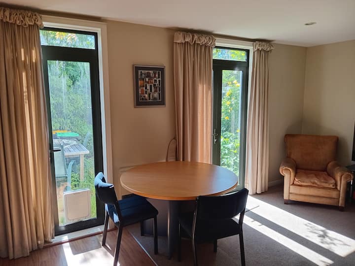 Long Cottage Mews Townhouse - Christchurch