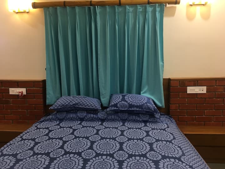 Varanasi Holiday Rentals & Homes - Uttar Pradesh, India | Airbnb