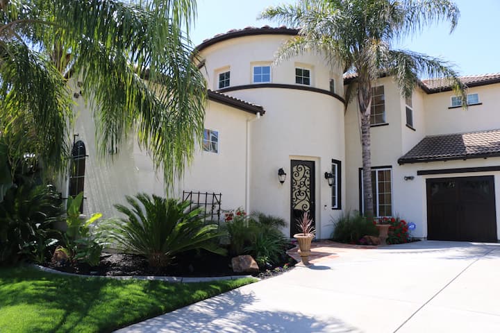 Byrd’s Nest Luxury Guest Suite - Sacramento, CA