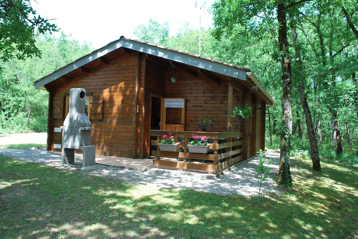 Charmant Chalet Situé Dans Le Périgord Pourpre - Biron