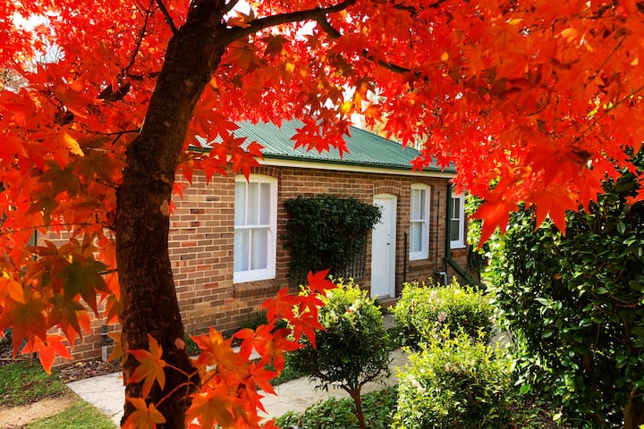 The Bowery – A Cozy Heritage Stay - ブルー山脈