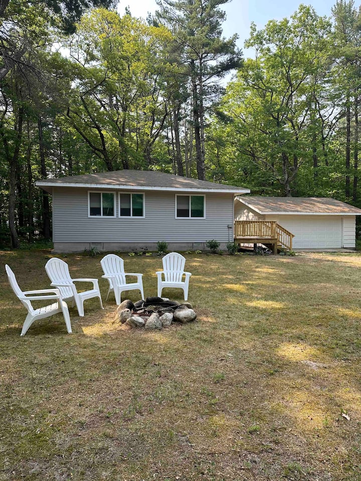 Lucky Penny Lodge - Beaver Island, MI