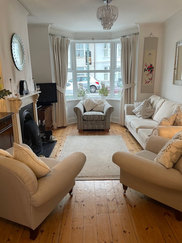 Hove 3 Bed Home-garden, Free Parking Close To Sea - Brighton