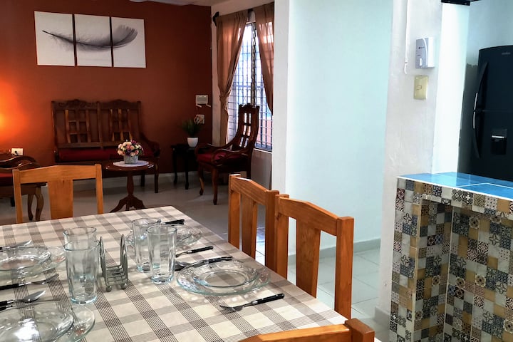 Casa Cristina - 2 Hab Con A.a./2 Camas Mat/wifi - Mérida