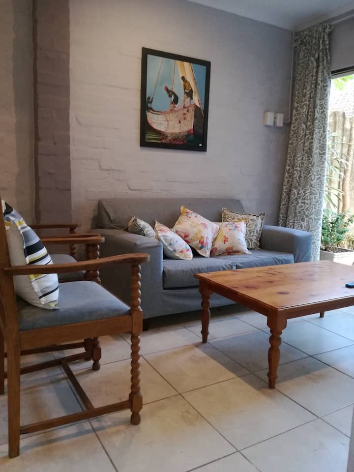 Kings Rest. A Neat And Private Place To Relax. - Durban