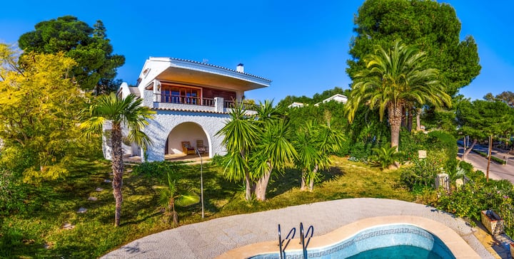Charming Villa With Sea Views. Splendid Location - Alcossebre