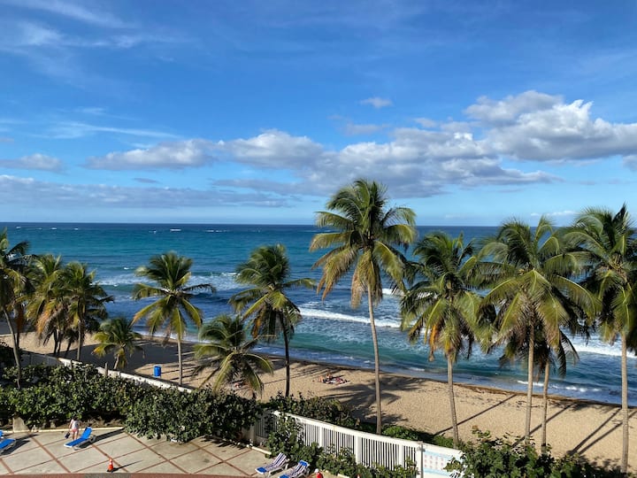 Condado, Beach Front Stunning View & Best Location - San Juan