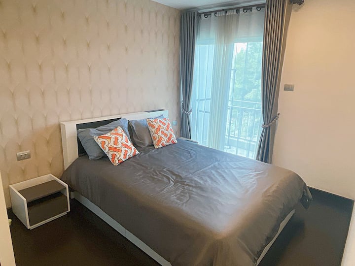 Cozy 1-bedroom Apartment Near Nimman - Chiang Mai