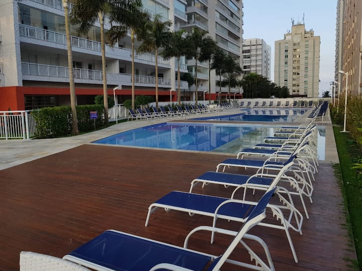 Amplo E Moderno Apto Com Laser De Resort - Santos, Brasil