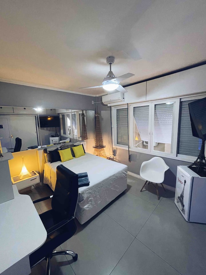 Quarto Luxo Paris Centro Histórico - Porto Alegre