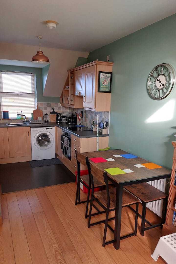 Modern Townhouse In The Uks #3 Seaside Town - Portstewart