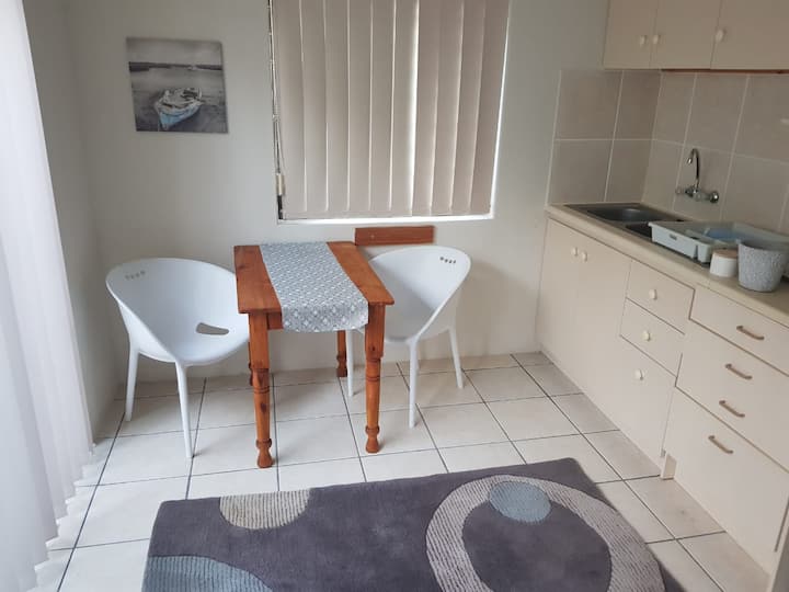 Uitnaweek Flat 2 - Still Bay