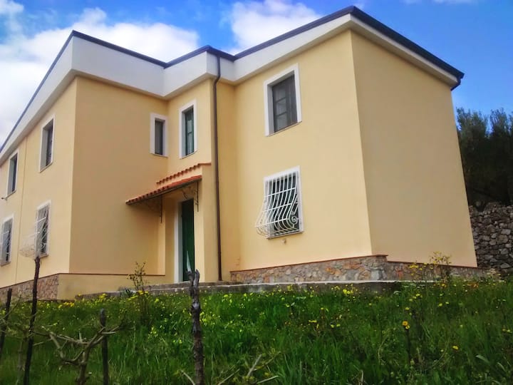 Villa Rosa A 3,5 Km Dal Mare - Palinuro