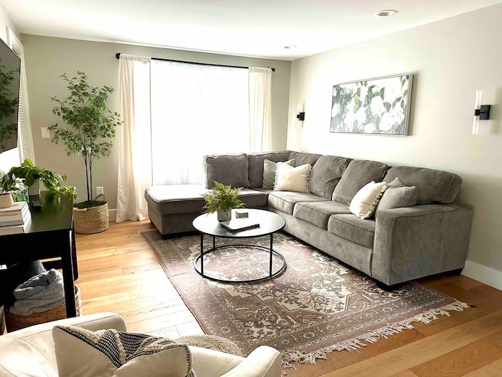 Walkable West Avl— Newly Remodeled - Asheville, NC