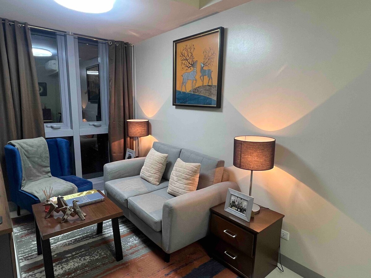 A corner unit flat / luxury residence - Apartments for Rent in Quezon ...