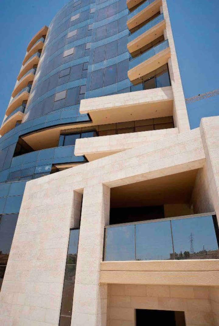 Luxury High-tech Apartment In High End Building B2 - Amman