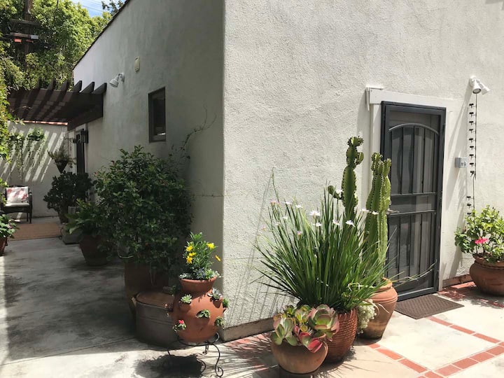 Spanish Guest House, Los Angeles, Beverly Hills - ロサンゼルス