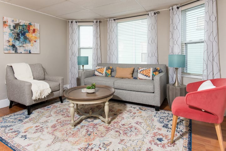 Cozy 3 Bed - Tufts-cambridge-boston / Free Parking - Somerville, MA