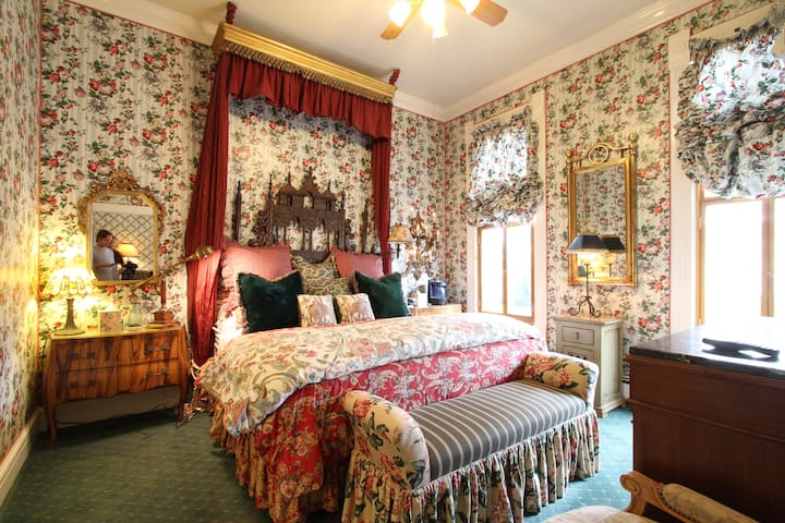 The English Victorian (#1) - Aspen