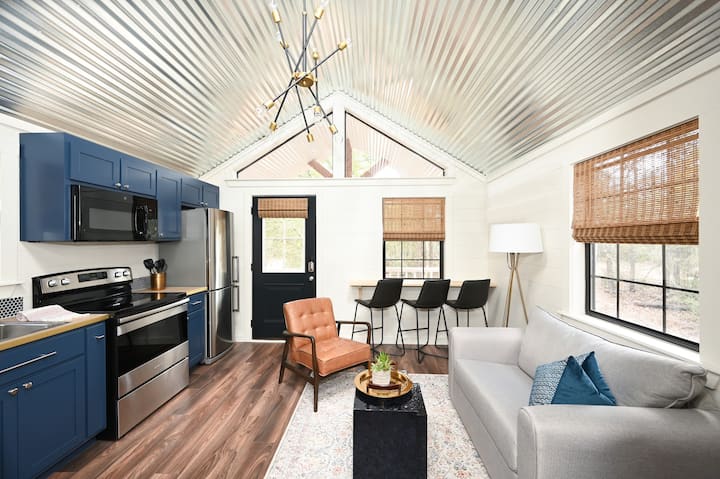 Cozy Luxury Cottage 20 Minutes From Texas A&m! - Tunis, USA