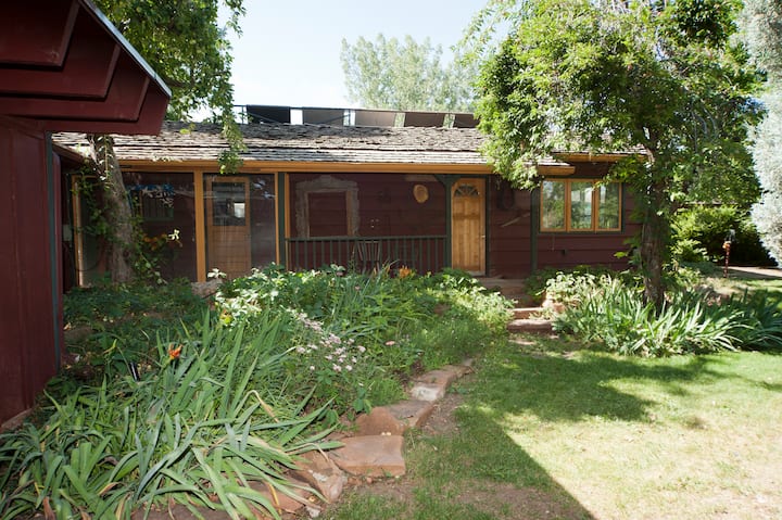 Country Oasis: 1 Bedroom Cottage - Boulder, CO
