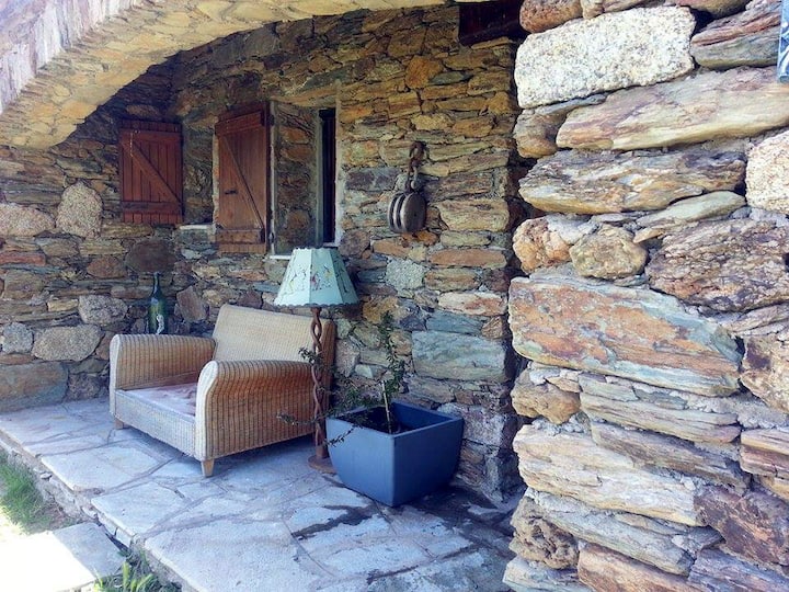 Chambre à St Florent Dans Maison En Pierre - Saint-Florent