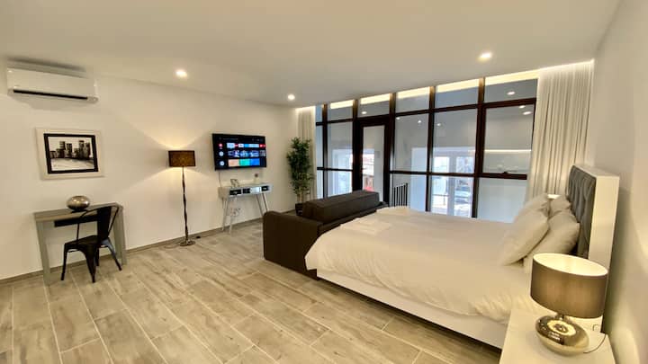 Onyx Studio In Central Faro With Balcony - Région de l'Algarve