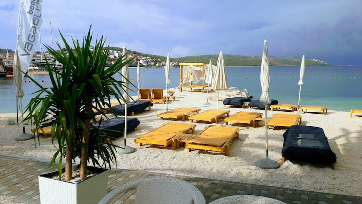 Trogir – ČIovo – Authentic Stone House - Okrug Gornji