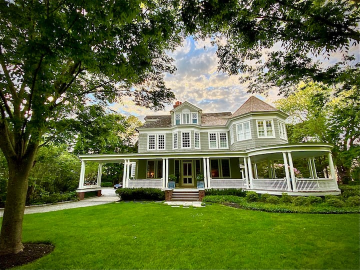 Quogue Estate Section - Elegant, Upscale - Long Island, NY