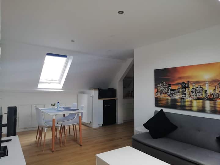 Uniek En Modern Appartement, Dichtbij Gent - Nazareth