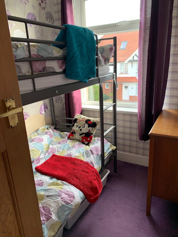 Broadstairs Family-friendly Home - Broadstairs