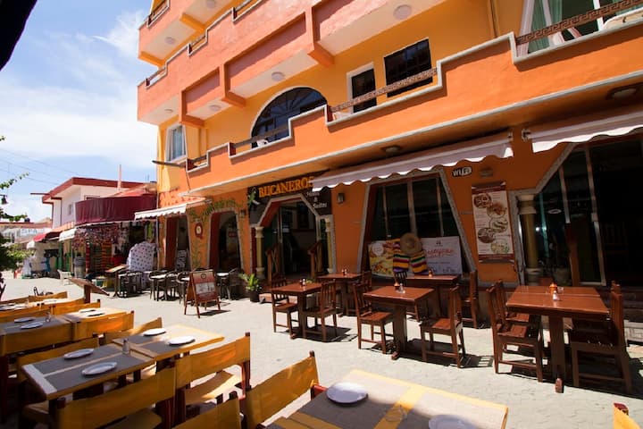 Superior Room At Isla Mujeres, Hotel Bucaneros - Isla Mujeres