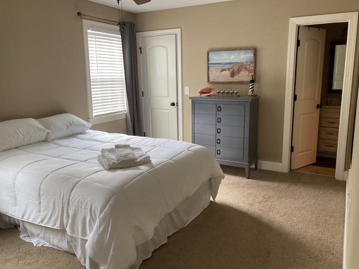 Luxury 4 Bedroom Home - Close To Ecu Health/vidant - Greenville, NC