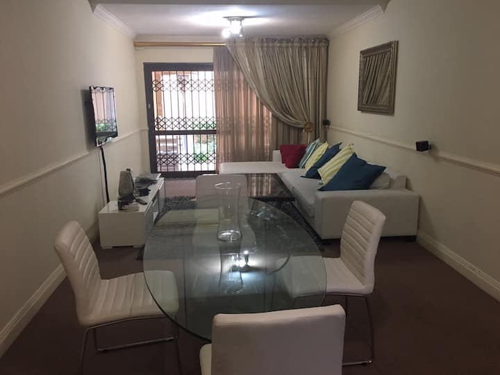 Lovely Garden Apartment - Johannesburg
