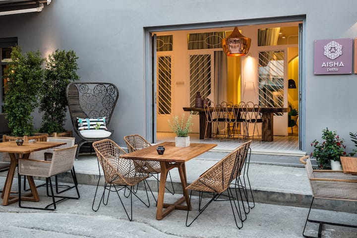 Nyx Chic Manor Boutique Hotel / Frizette Villa - Chania