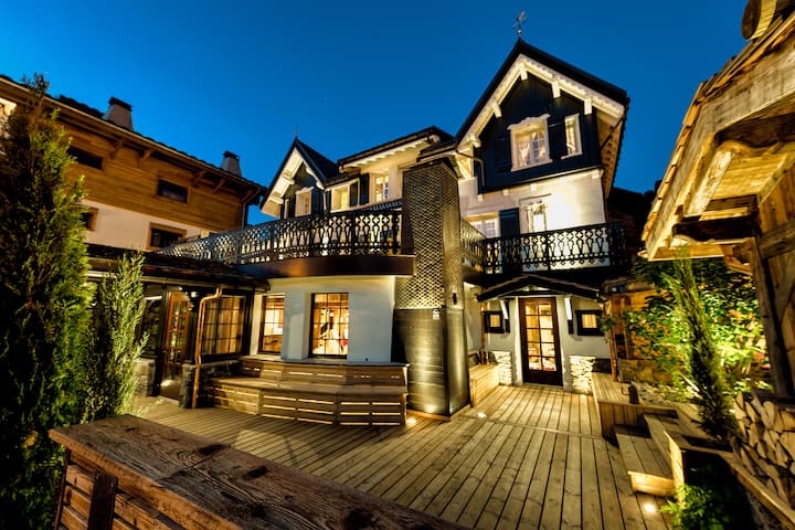 Chalet Le Sévigné 5*, 6 Chambres Au Cœur De Megève - Combloux